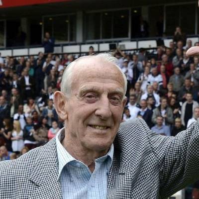 Gordon Guthrie Wins Service To Football Award - Blog - Derby County