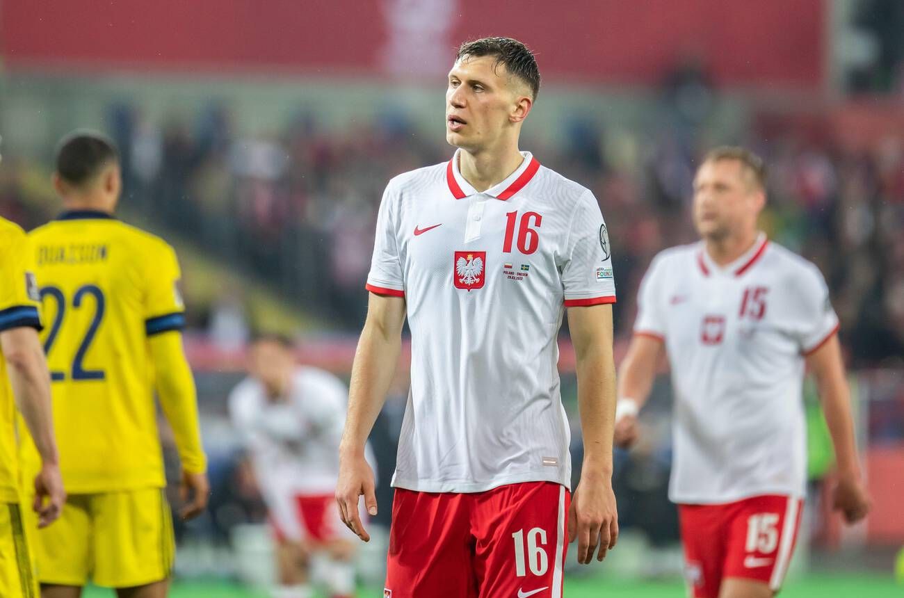 Out-On-Loan Bielik Named In Poland Squad For 2022 FIFA World Cup - Blog ...