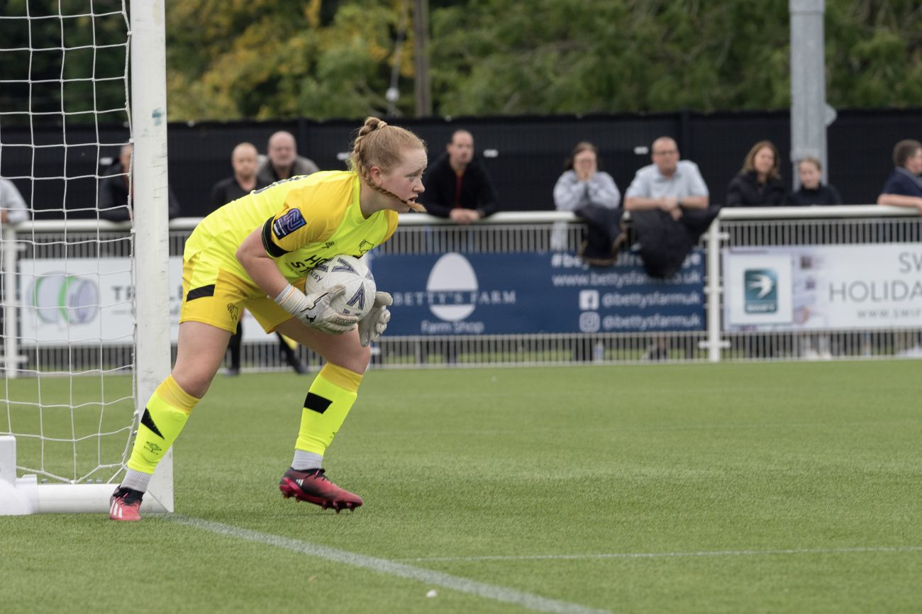 WOMEN NEWS: Goalkeeper Draper Departs After A Year With Ewes - Blog ...